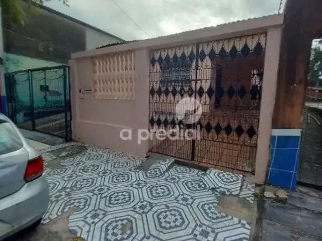 Casa / Sobrado para Locação em Fortaleza/CE Rodolfo Teófilo 3 Quartos