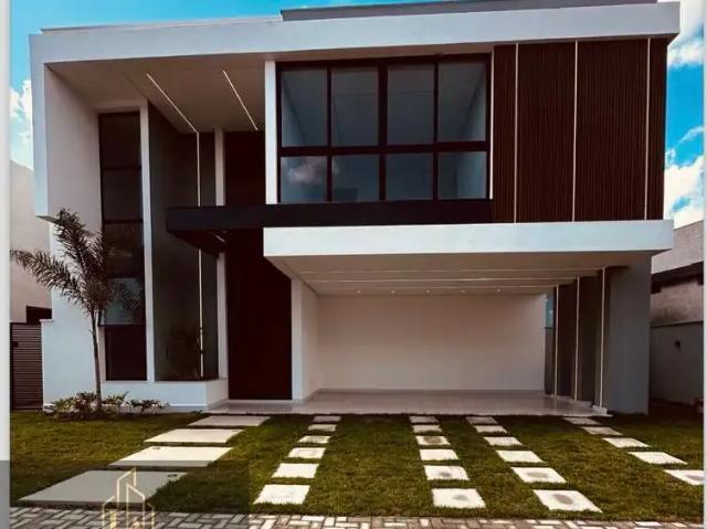 Casa / Sobrado para Locação em Feira de Santana/BA Sim 4 Quartos