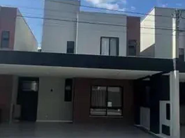 Casa / Sobrado para Locação em Feira de Santana/BA Sim 4 Quartos