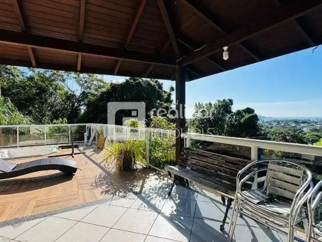 Casa / Sobrado para Locação em Florianópolis/SC Morro das Pedras 3 Quartos