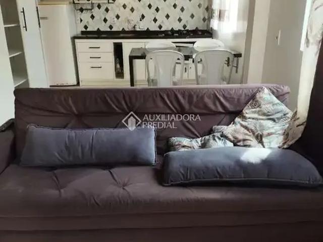 Casa / Sobrado para Locação em Florianópolis/SC Morro das Pedras 2 Quartos