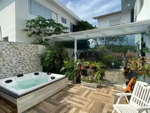 Casa / Sobrado para Locação em Florianópolis/SC Agronômica 3 Quartos