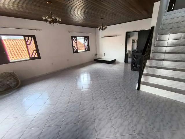 Casa / Sobrado para Locação em Florianópolis/SC Agronômica 3 Quartos