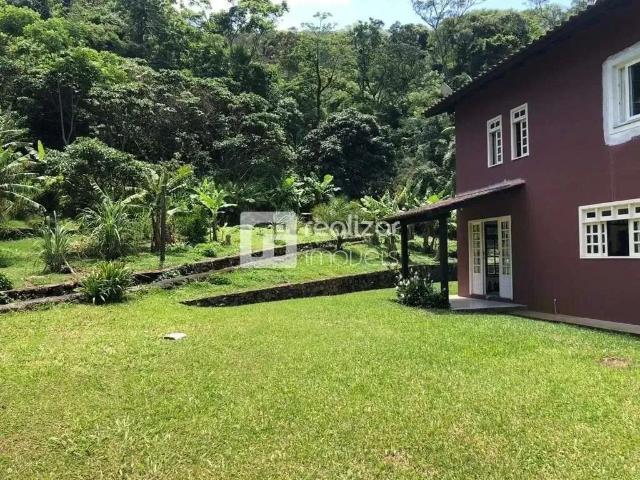 Casa / Sobrado para Locação em Florianópolis/SC Armação do Pântano do Sul 7 Quartos