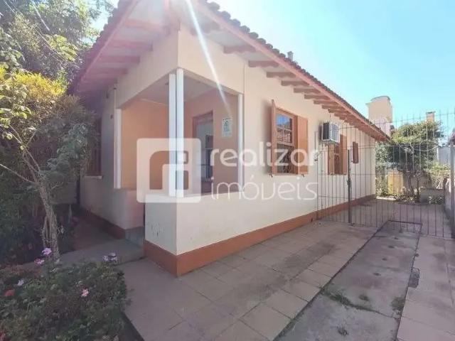 Casa / Sobrado para Locação em Florianópolis/SC Balneário 3 Quartos