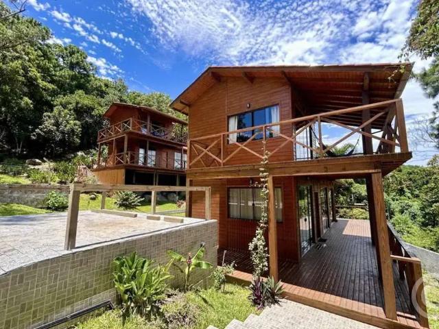 Casa / Sobrado para Locação em Florianópolis/SC Barra da Lagoa 2 Quartos