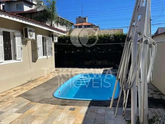 Casa / Sobrado para Locação em Florianópolis/SC Cachoeira do Bom Jesus 3 Quartos