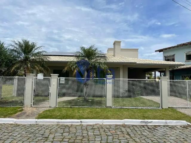 Casa / Sobrado para Locação em Florianópolis/SC Cachoeira do Bom Jesus 3 Quartos