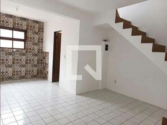 Casa / Sobrado para Locação em Florianópolis/SC Cachoeira do Bom Jesus 3 Quartos