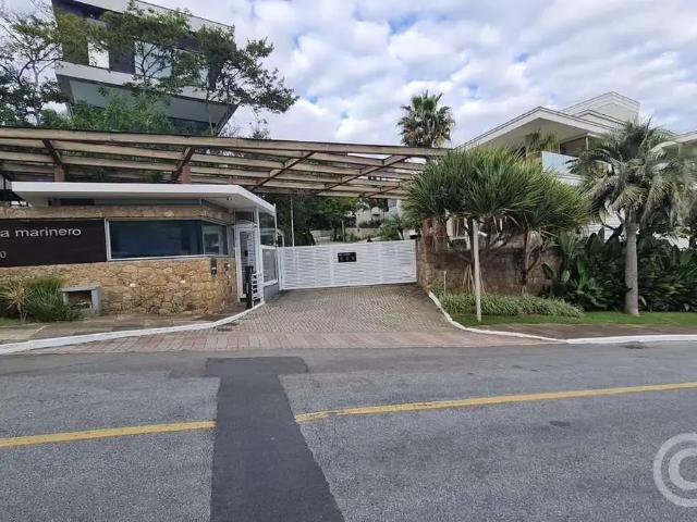 Casa / Sobrado para Locação em Florianópolis/SC Cacupé 2 Quartos