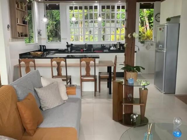 Casa / Sobrado para Locação em Florianópolis/SC Cacupé 3 Quartos