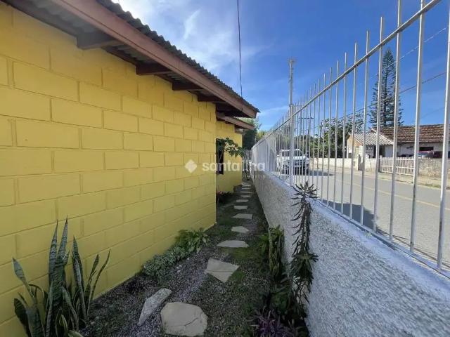 Casa / Sobrado para Locação em Florianópolis/SC Campeche 1 Quartos