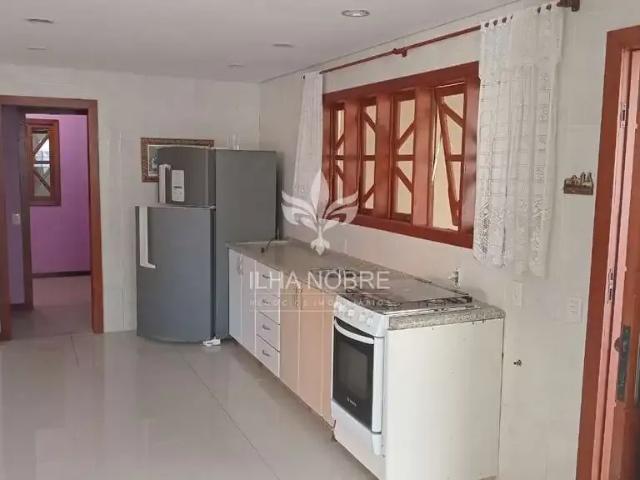 Casa / Sobrado para Locação em Florianópolis/SC Campeche 1 Quartos
