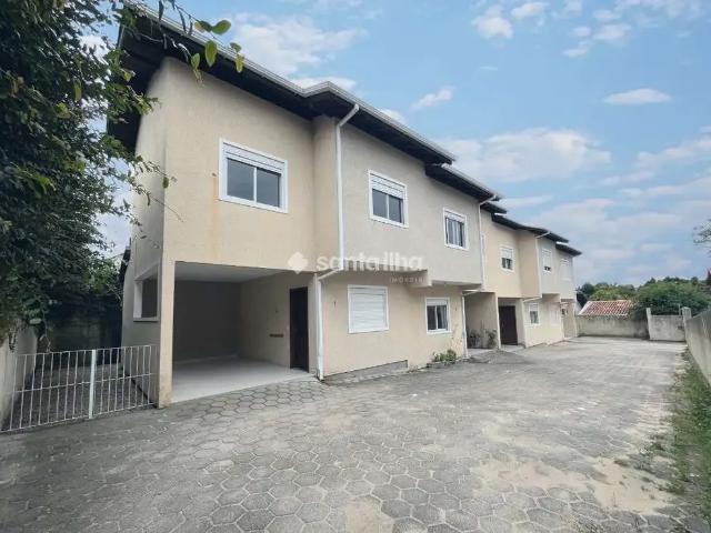 Casa / Sobrado para Locação em Florianópolis/SC Campeche 2 Quartos