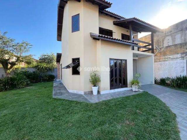 Casa / Sobrado para Locação em Florianópolis/SC Campeche 2 Quartos
