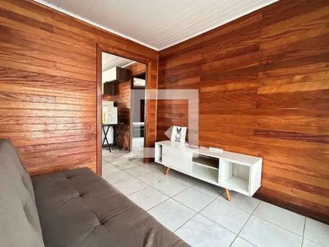 Casa / Sobrado para Locação em Florianópolis/SC Campeche 2 Quartos
