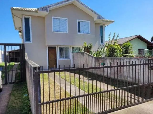 Casa / Sobrado para Locação em Florianópolis/SC Campeche 2 Quartos
