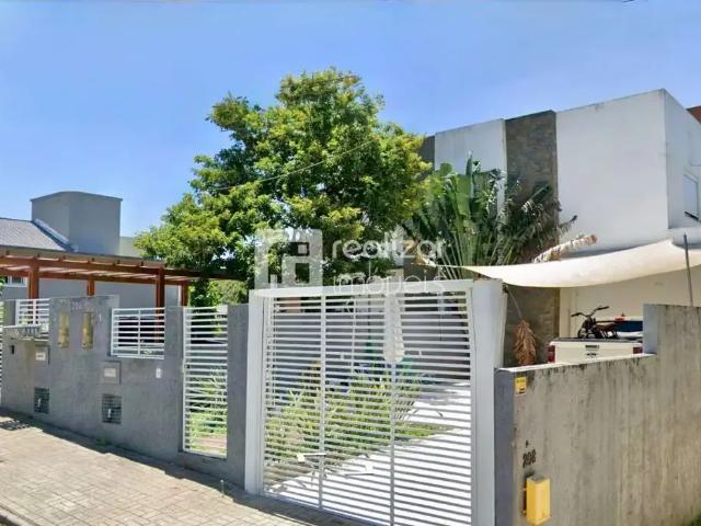 Casa / Sobrado para Locação em Florianópolis/SC Campeche 3 Quartos