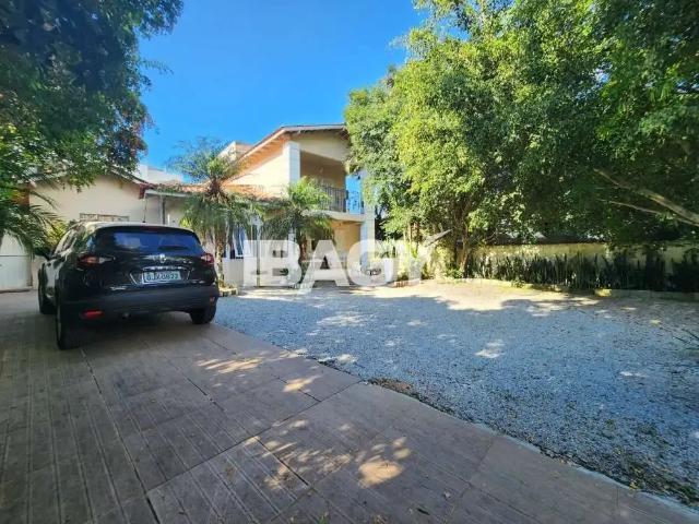 Casa / Sobrado para Locação em Florianópolis/SC Campeche 3 Quartos
