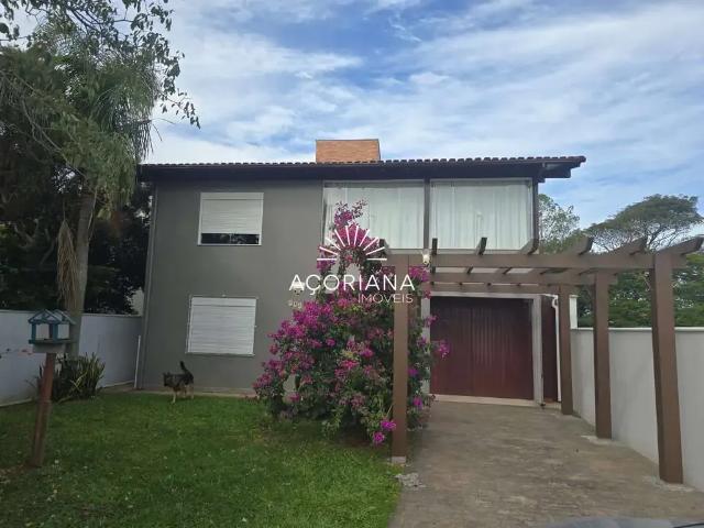 Casa / Sobrado para Locação em Florianópolis/SC Campeche 3 Quartos