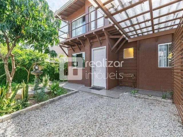 Casa / Sobrado para Locação em Florianópolis/SC Campeche 3 Quartos
