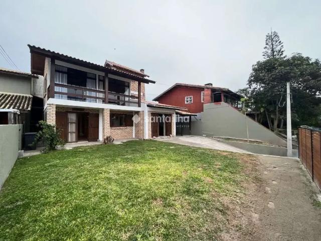 Casa / Sobrado para Locação em Florianópolis/SC Campeche 3 Quartos