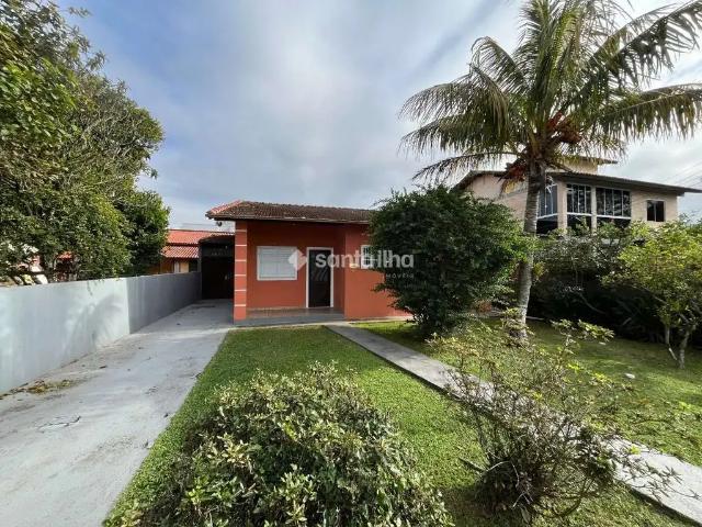 Casa / Sobrado para Locação em Florianópolis/SC Campeche 3 Quartos
