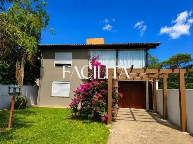 Casa / Sobrado para Locação em Florianópolis/SC Campeche 3 Quartos