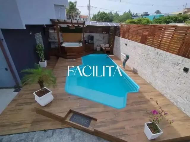Casa / Sobrado para Locação em Florianópolis/SC Campeche 3 Quartos