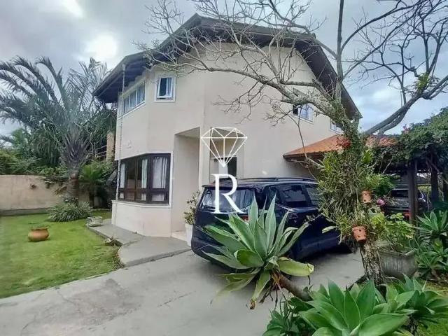 Casa / Sobrado para Locação em Florianópolis/SC Campeche 3 Quartos