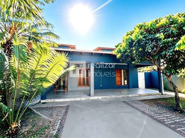Casa / Sobrado para Locação em Florianópolis/SC Campeche 3 Quartos