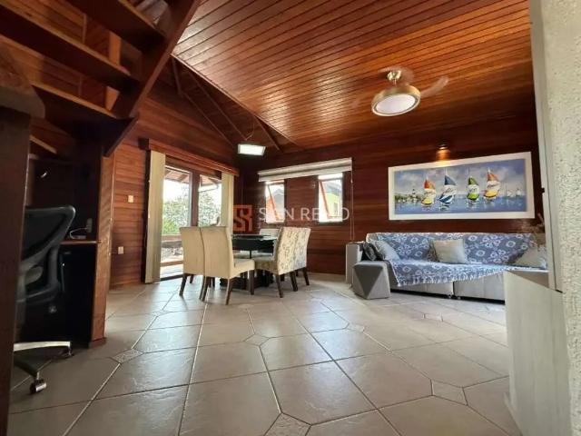 Casa / Sobrado para Locação em Florianópolis/SC Campeche 3 Quartos