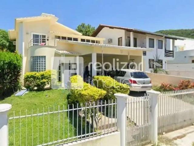 Casa / Sobrado para Locação em Florianópolis/SC Campeche 3 Quartos