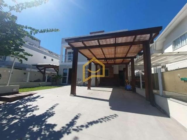 Casa / Sobrado para Locação em Florianópolis/SC Campeche 3 Quartos