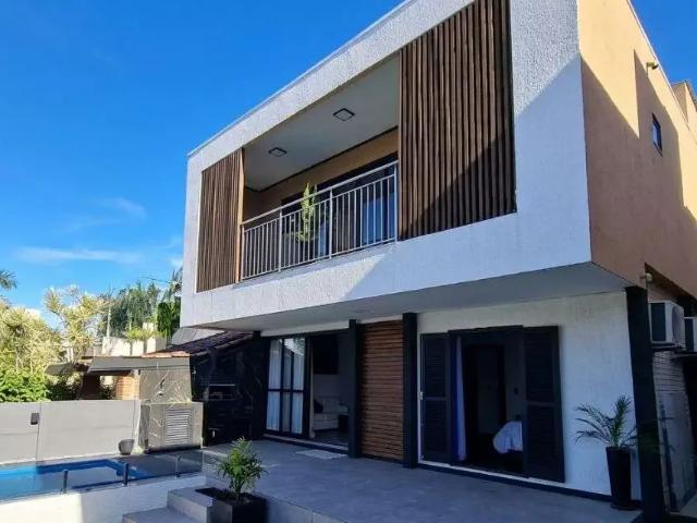Casa / Sobrado para Locação em Florianópolis/SC Campeche 3 Quartos