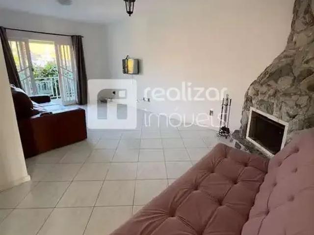 Casa / Sobrado para Locação em Florianópolis/SC Campeche 3 Quartos