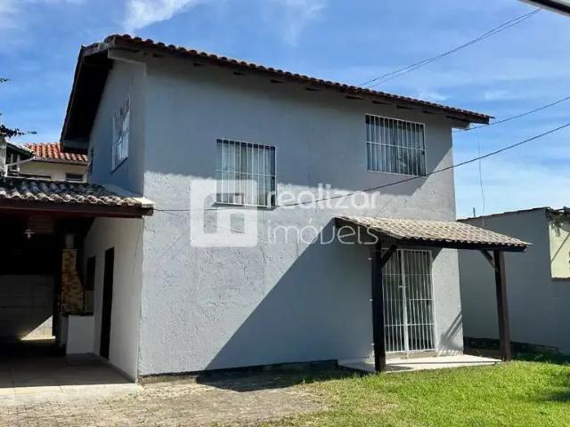 Casa / Sobrado para Locação em Florianópolis/SC Campeche 3 Quartos