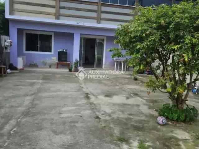 Casa / Sobrado para Locação em Florianópolis/SC Campeche 3 Quartos