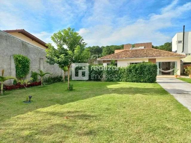 Casa / Sobrado para Locação em Florianópolis/SC Campeche 3 Quartos