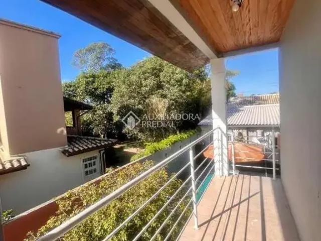 Casa / Sobrado para Locação em Florianópolis/SC Campeche 3 Quartos