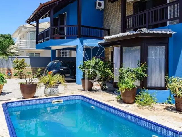 Casa / Sobrado para Locação em Florianópolis/SC Campeche 5 Quartos