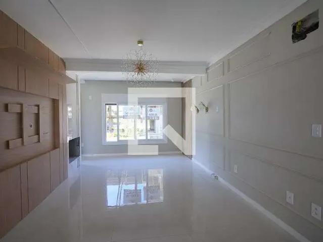 Casa / Sobrado para Locação em Florianópolis/SC Canasvieiras 3 Quartos