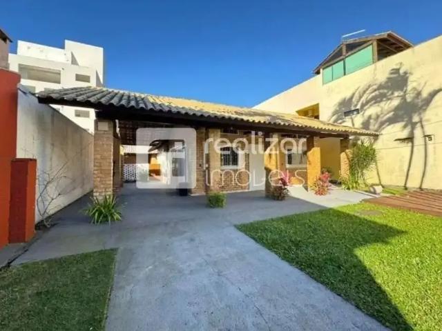 Casa / Sobrado para Locação em Florianópolis/SC Canasvieiras 3 Quartos