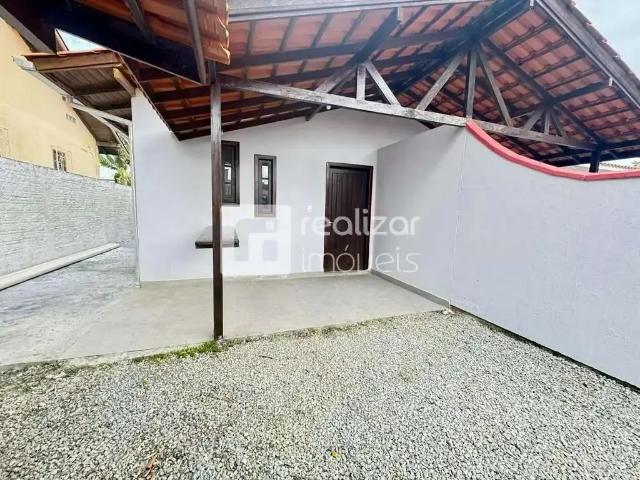 Casa / Sobrado para Locação em Florianópolis/SC Carianos 2 Quartos