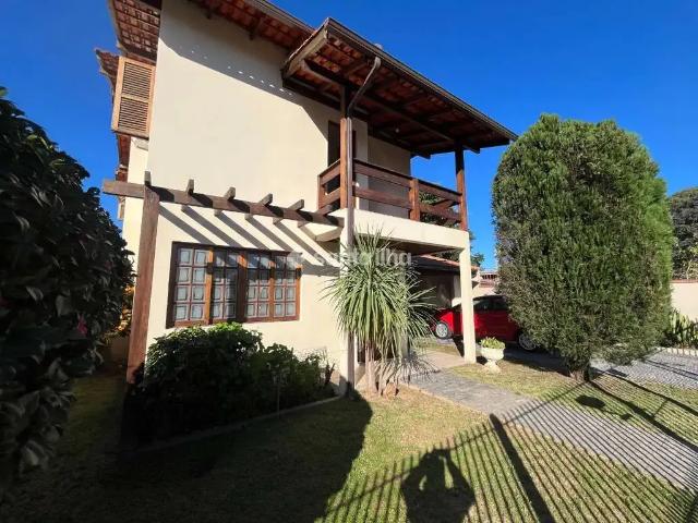 Casa / Sobrado para Locação em Florianópolis/SC Carianos 3 Quartos