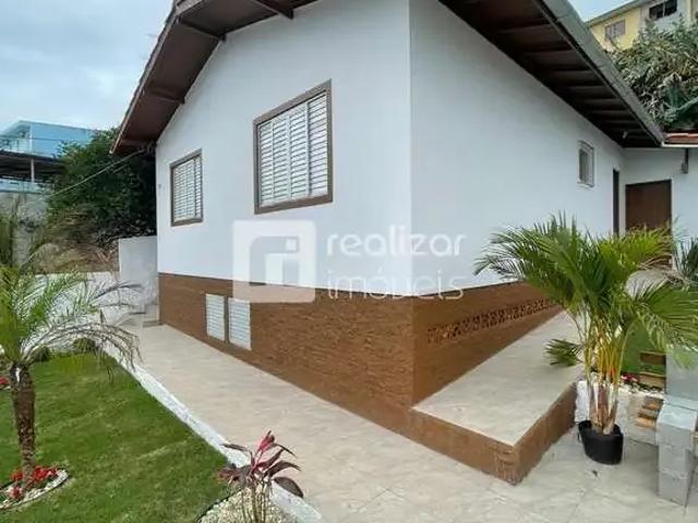 Casa / Sobrado para Locação em Florianópolis/SC Carvoeira 3 Quartos
