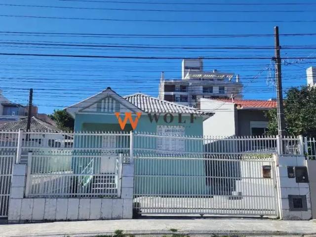 Casa / Sobrado para Locação em Florianópolis/SC Centro 4 Quartos