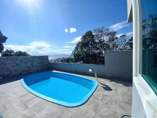 Casa / Sobrado para Locação em Florianópolis/SC Centro 4 Quartos