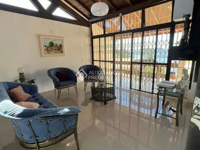 Casa / Sobrado para Locação em Florianópolis/SC Centro 4 Quartos