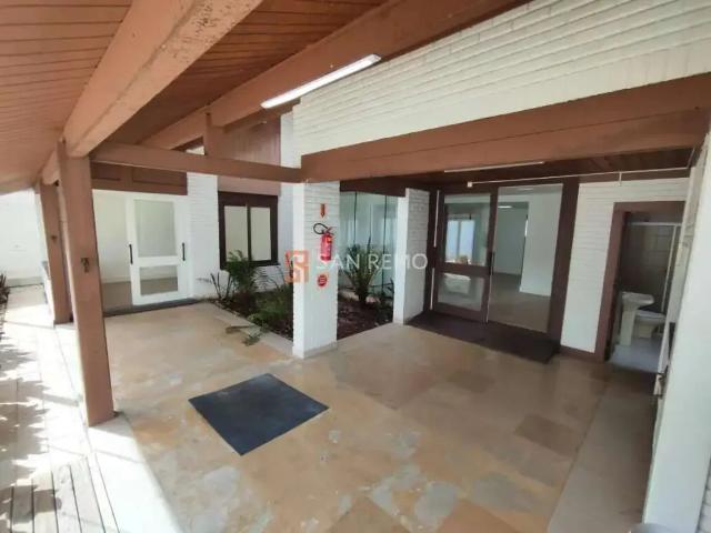 Casa / Sobrado para Locação em Florianópolis/SC Centro 6 Quartos